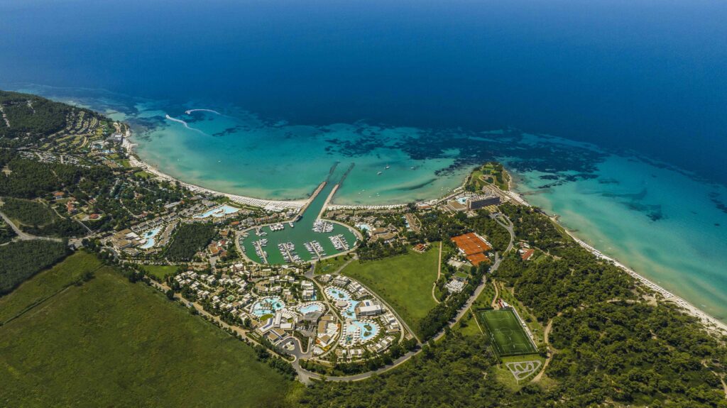 Sani Resort startet mit Neuerungen in die Saison 2025 | PRESTIGE TRAVEL